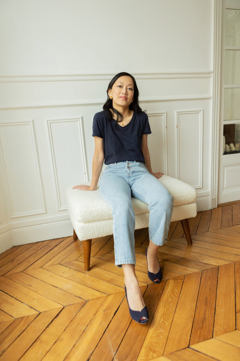 Tee-shirt Simone marine | Tee-shirt col V femme petite – Petite and So What